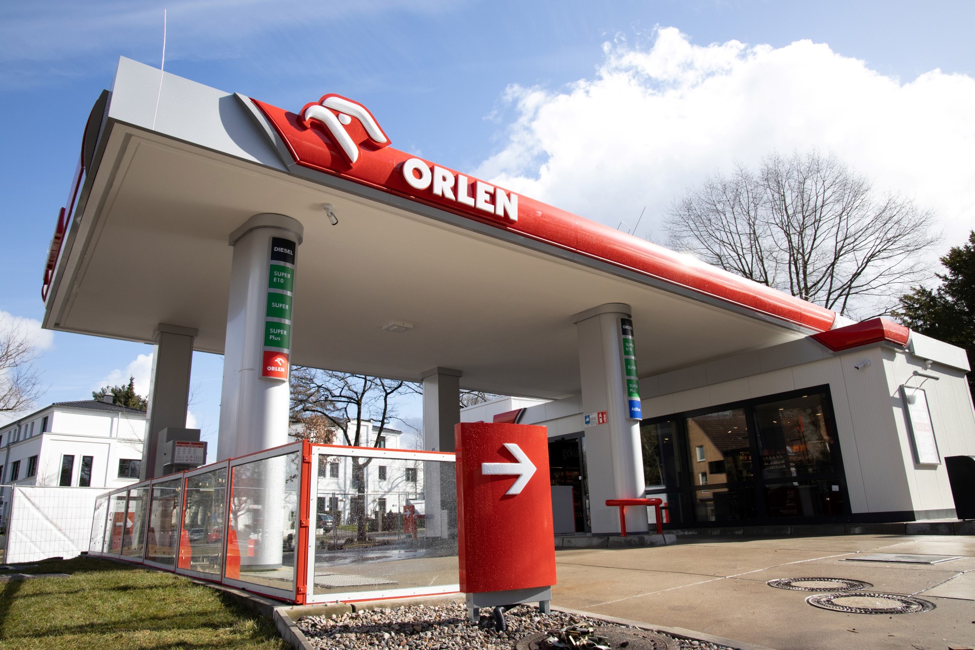 ORLEN expands its fuel station network in Europe dynamically
